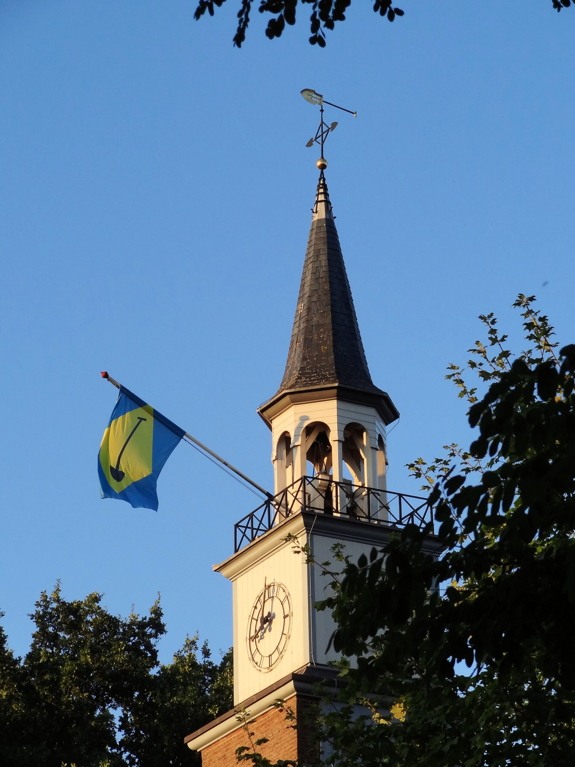 Waait de vlag van Hollandscheveld binnenkort in het buitenland? - Radio ...